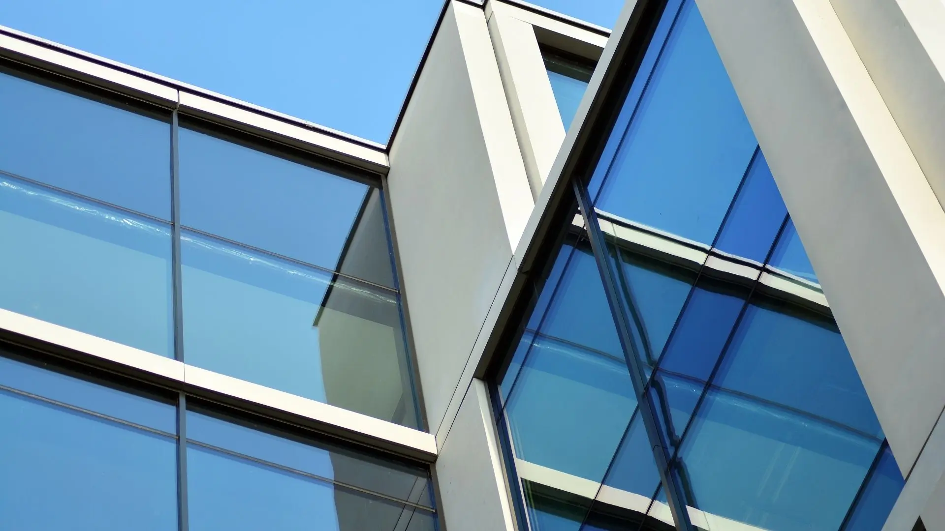 Fully Tempered Glass | KH GLASS GROUP